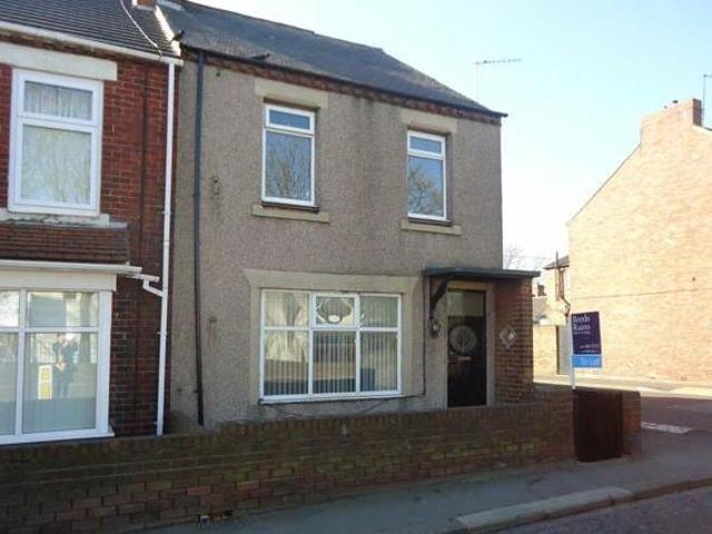 2 Bedroom End Of Terrace House For Sale In Houghton Le Spring, Tyne And Wear