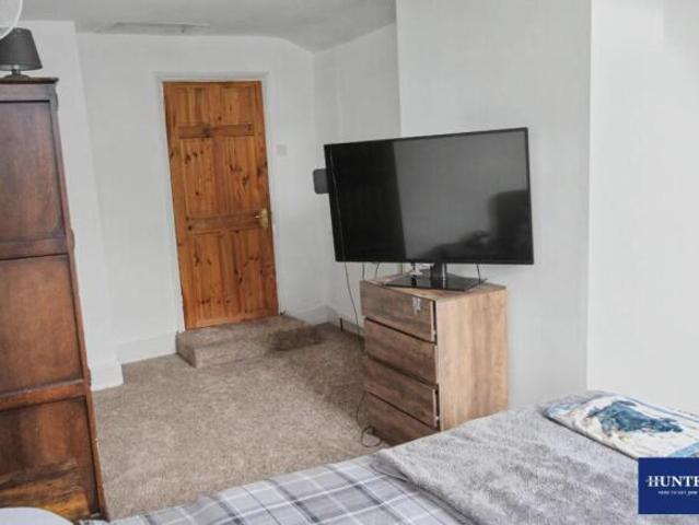 2 bedroom end of terrace house for sale in Holme Lane Bradford, BD4 0PU, BD4