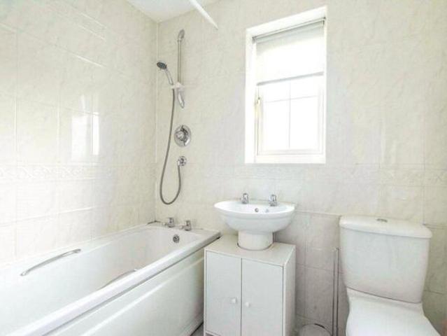 2 bedroom end of terrace house for sale in Honeysuckle Close, Bessacarr, Doncaster, South Yorkshire, DN4
