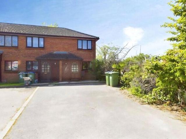 2 bedroom end of terrace house for sale in Hardy Close, Southampton, Hampshire, SO15