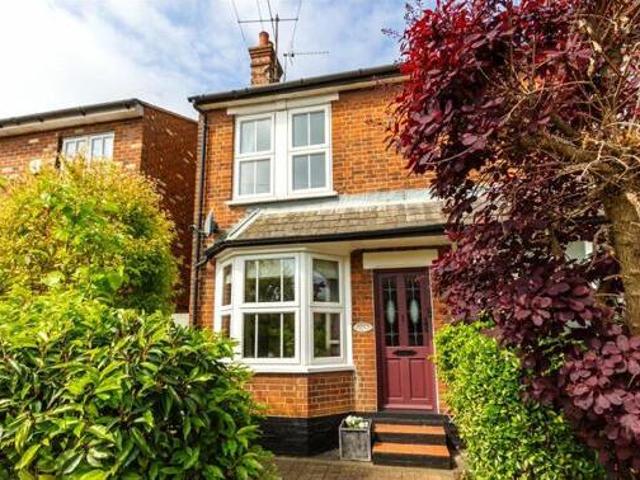 2 Bedroom End Of Terrace House For Sale In Hitchin