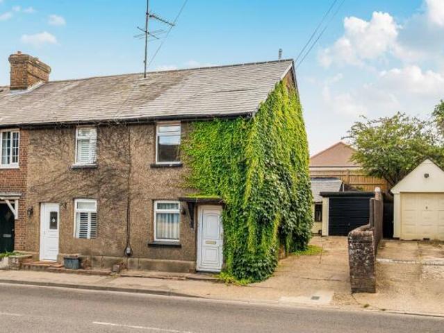 2 bedroom end of terrace house for sale in High Street, Sandridge, St. Albans, AL4