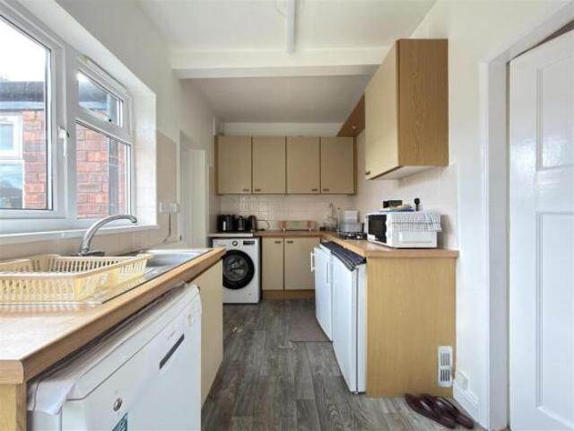2 bedroom end of terrace house for sale in Highbury Road, Belgrave Leicester, LE4