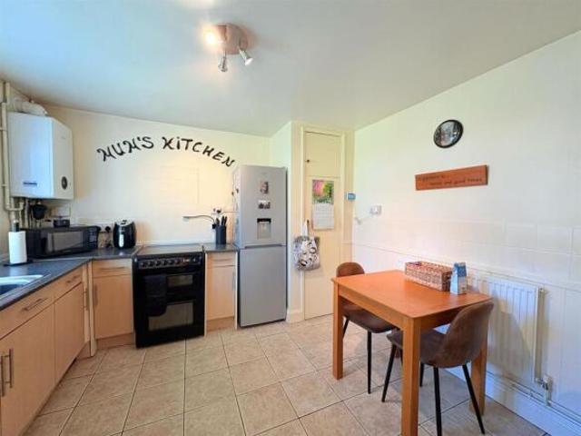 2 bedroom end of terrace house for sale in Hillsley Road, Portsmouth, PO6