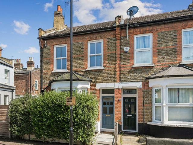 2 bedroom end of terrace house for sale in Oakdale Road, Leytonstone E11