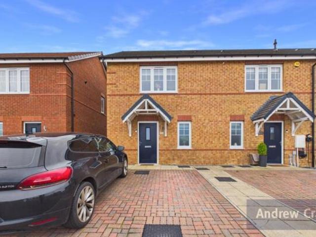 2 bedroom end of terrace house for sale in Ocean Park Road, Seaburn Dene, SR6