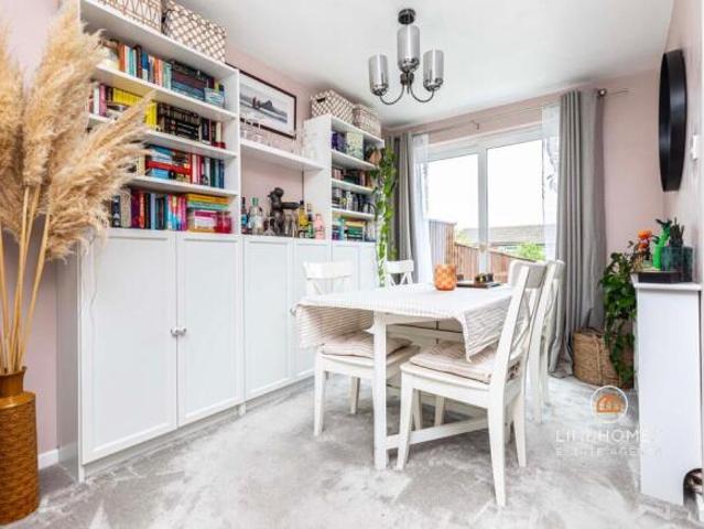 2 bedroom end of terrace house for sale in Old Farm Road, Poole, BH15