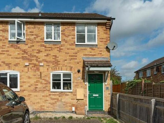 2 Bedroom End Of Terrace House For Sale In Oxford