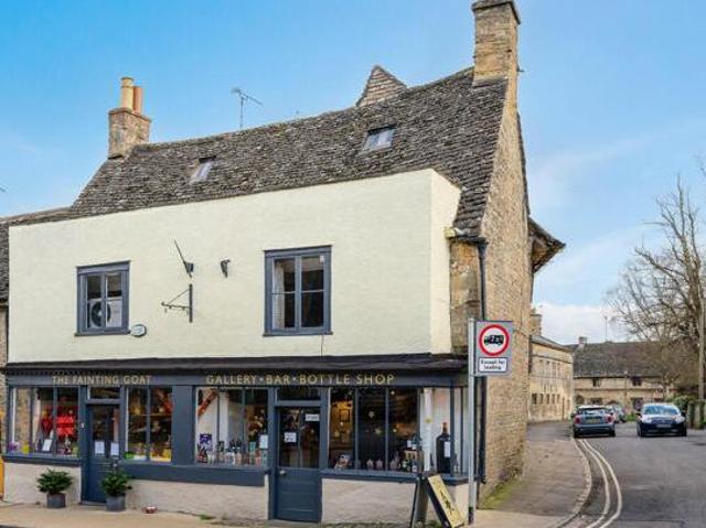 2 Bedroom End Of Terrace House For Sale In Oxfordshire