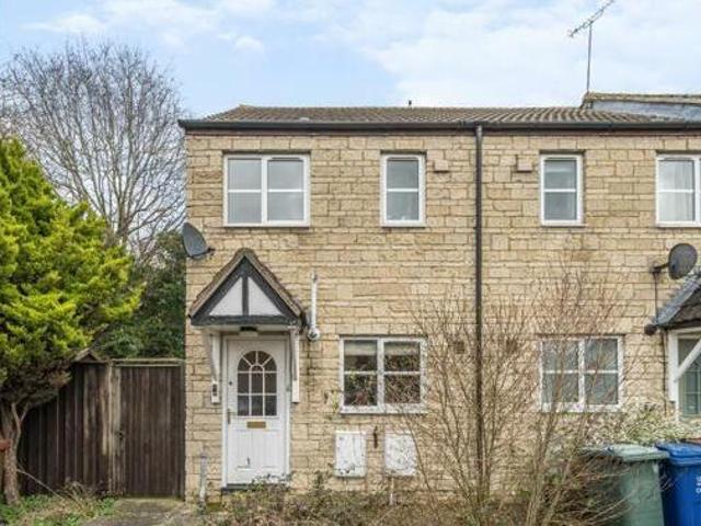 2 Bedroom End Of Terrace House For Sale In Oxfordshire