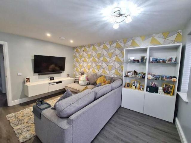 2 bedroom end of terrace house for sale in Lower Brownhill Road, Lordshill, SO16