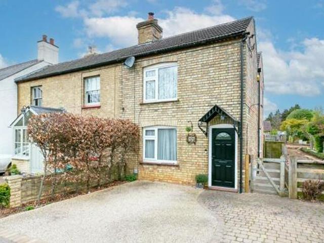 2 Bedroom End Of Terrace House For Sale In Lower Stondon, Henlow