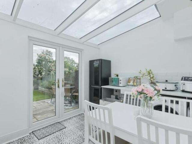 2 bedroom end of terrace house for sale in London Road, Sevenoaks, TN13