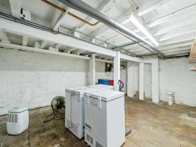 2 bedroom end of terrace house for sale in London Road, Stockton Heath, Warrington, Cheshire, WA4