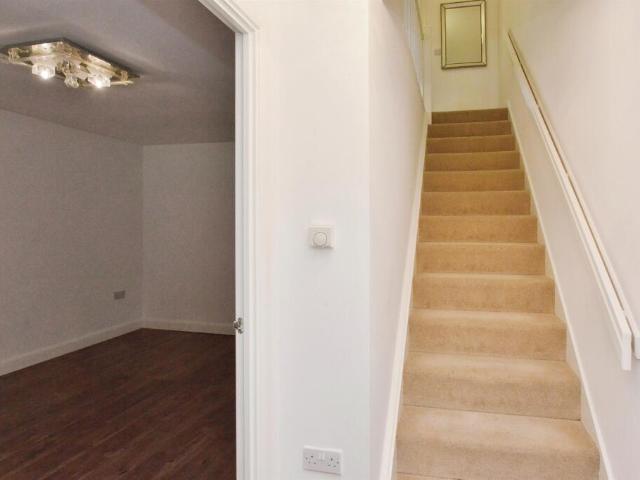 2 bedroom end of terrace house for sale in Lamour Lane, Oxley Park, Milton Keynes, MK4