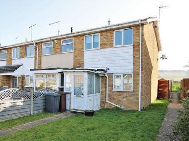 2 bedroom end of terrace house for sale in Larne Road Lincoln LN5