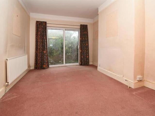 2 bedroom end of terrace house for sale in Leam Terrace, Leamington Spa, CV31