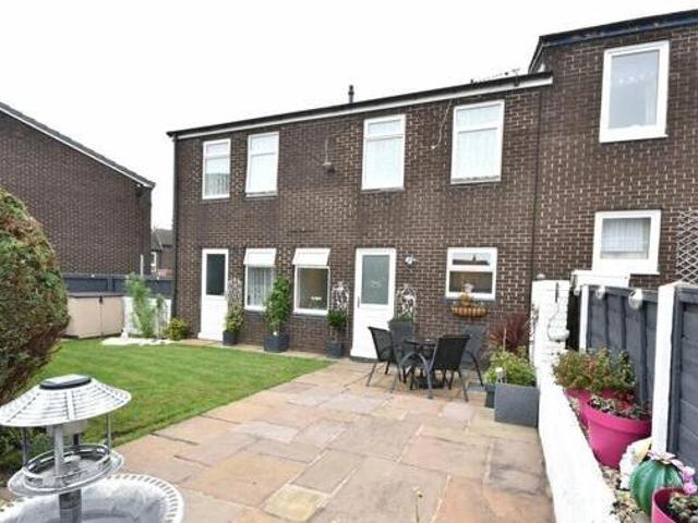 2 Bedroom End Of Terrace House For Sale In Leeds