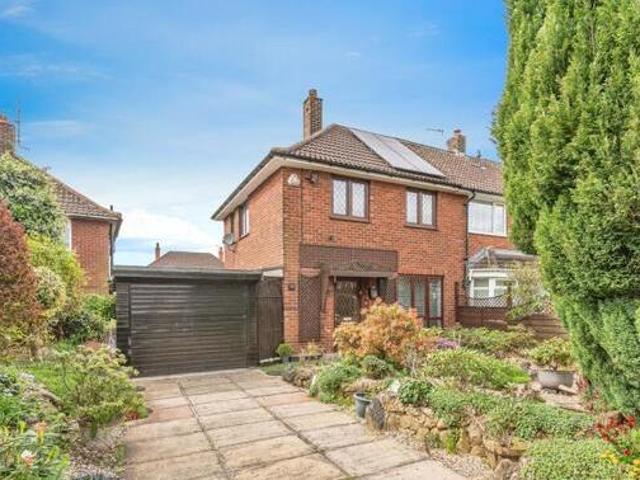2 Bedroom End Of Terrace House For Sale In Leeds, West Yorkshire