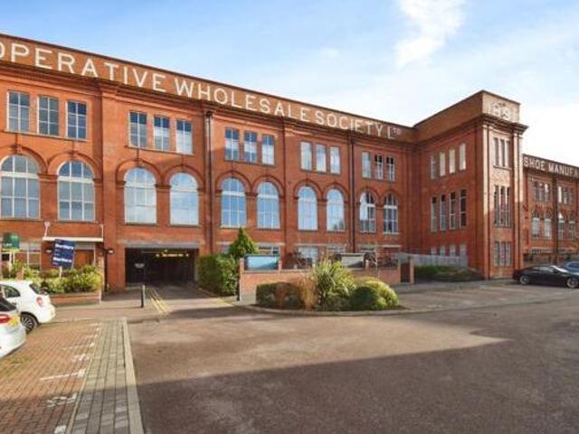 2 Bedroom End Of Terrace House For Sale In Leicester, Leicestershire