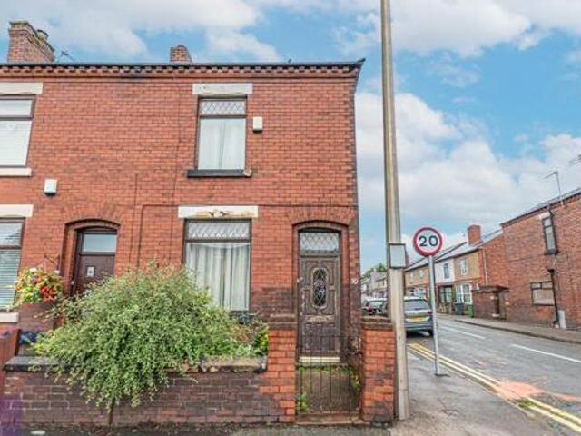 2 Bedroom End Of Terrace House For Sale In Leigh