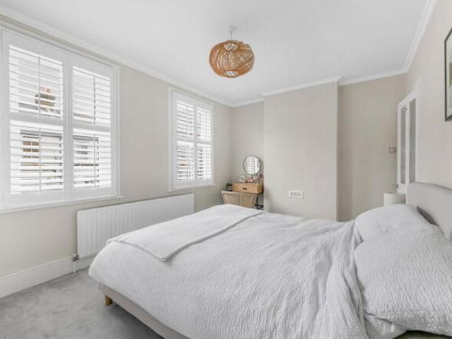 2 bedroom end of terrace house for sale in Liddon Road, Bromley, BR1