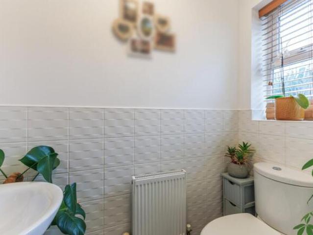 2 bedroom end of terrace house for sale in Lillington Road, Leamington Spa, CV32