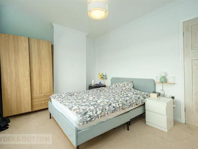 2 bedroom end of terrace house for sale in Lindley Avenue, Birchencliffe, Huddersfield, West Yorkshire, HD3