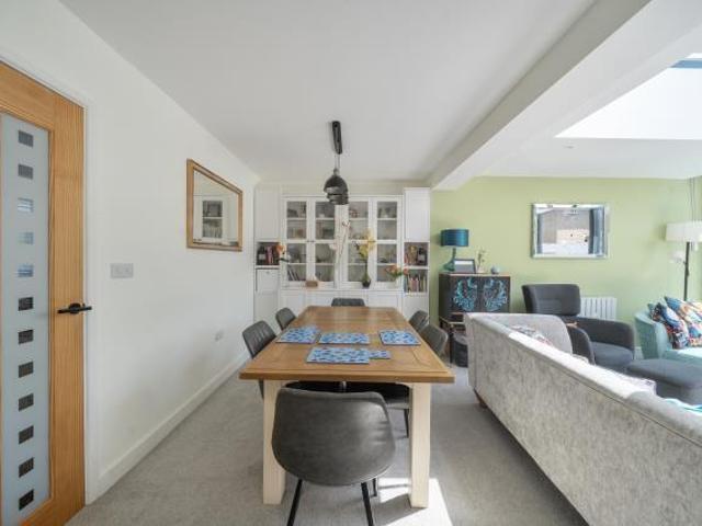 2 bedroom end of terrace house for sale in Lytton Road, Oxford, OX4