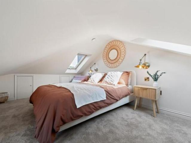 2 bedroom end of terrace house for sale in Moray Drive, Clarkston, Glasgow, G76