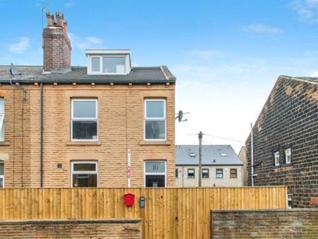 2 Bedroom End Of Terrace House For Sale In Morley