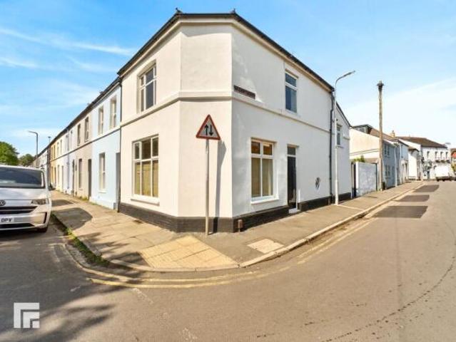 2 bedroom end of terrace house for sale in Mortimer Road, Cardiff, CF11
