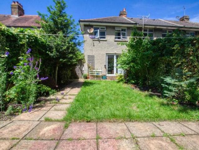2 bedroom end of terrace house for sale in Magnolia Road, Southampton, SO19