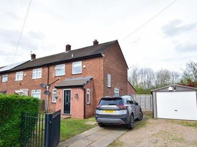 2 Bedroom End Of Terrace House For Sale In Manchester