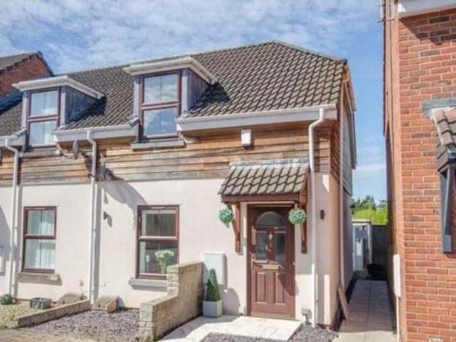 2 Bedroom End Of Terrace House For Sale In Mangotsfield, Bristol