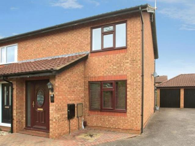 2 bedroom end of terrace house for sale in Mansfield Court, Peterborough, PE1