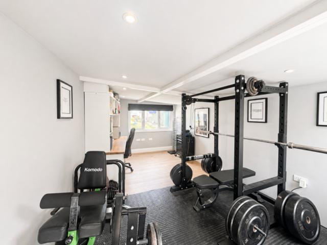 2 bedroom end of terrace house for sale in Marden, Kent, TN12