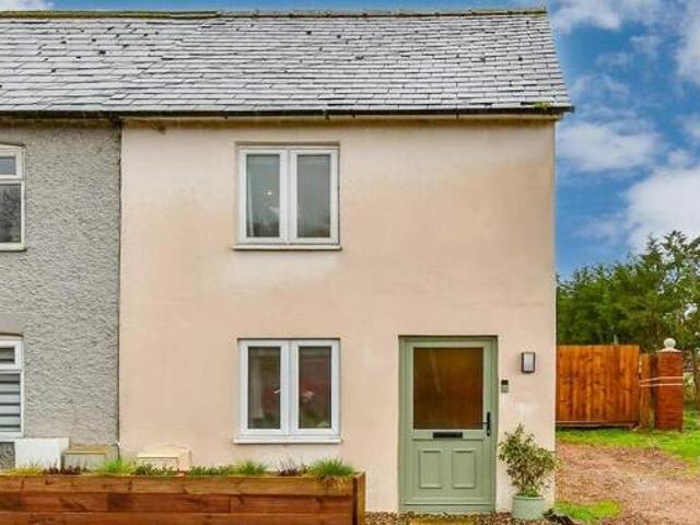 2 Bedroom End Of Terrace House For Sale In Marden