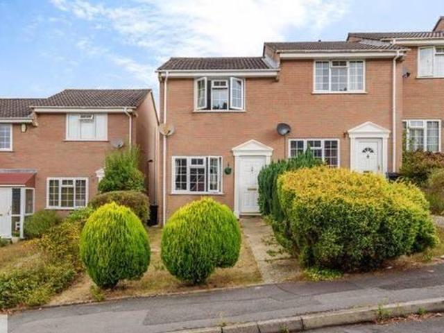 2 bedroom end of terrace house for sale in Marian Road Corfe Mullen BH21