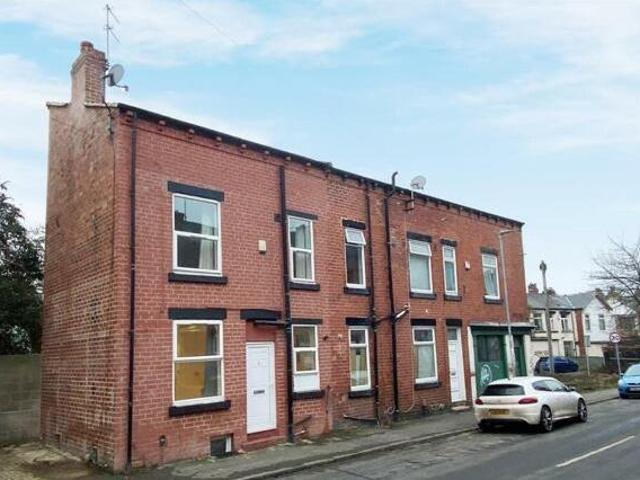 2 Bedroom End Of Terrace House For Sale In Meanwood, Leeds