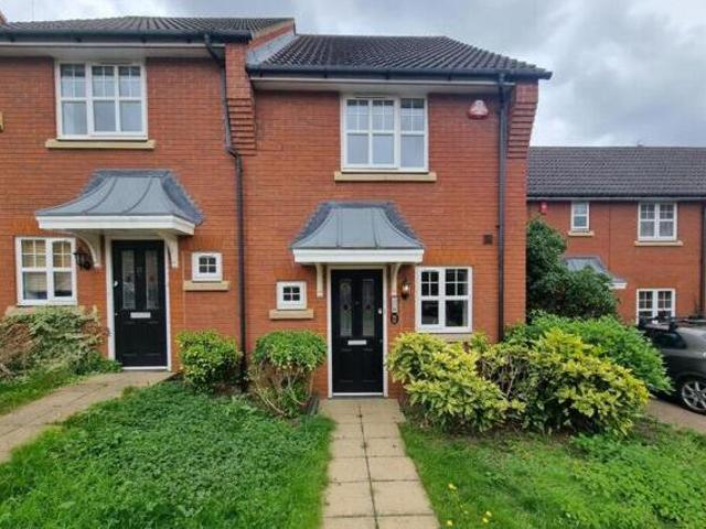 2 Bedroom End Of Terrace House For Sale In Mill Hill