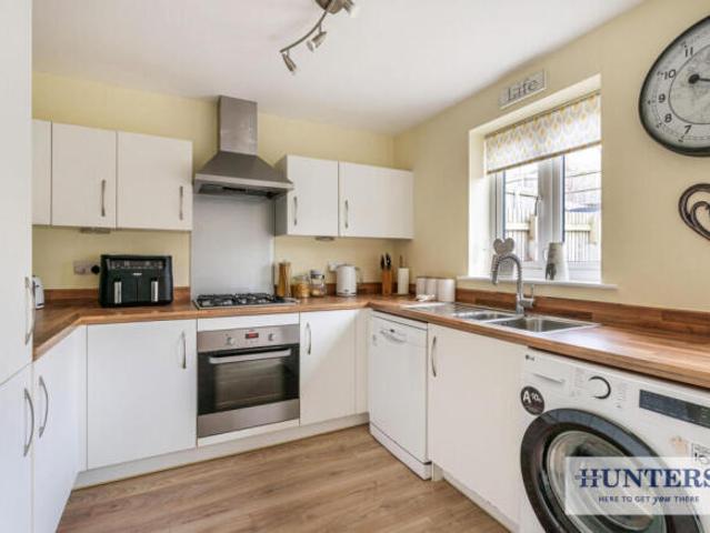 2 bedroom end of terrace house for sale in Mill Holme Fold, Bradford, BD10