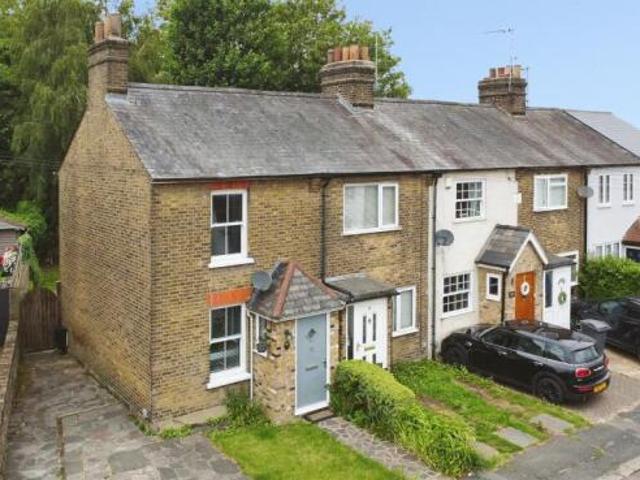 2 bedroom end of terrace house for sale in Milton Road, Warley, Brentwood, CM14