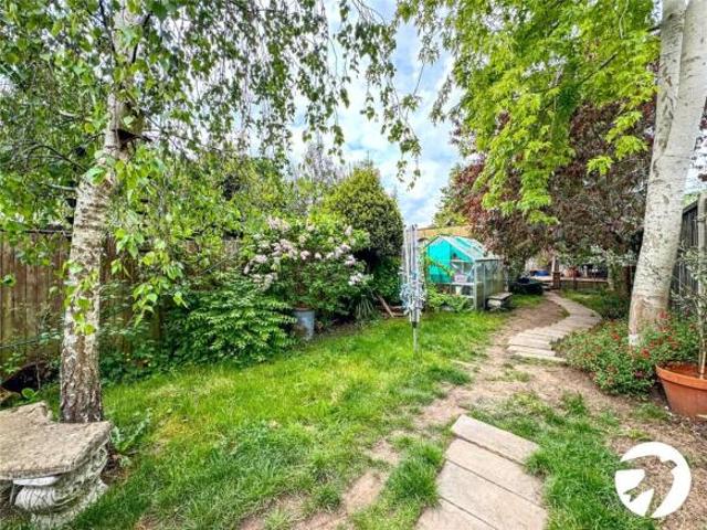 2 bedroom end of terrace house for sale in Milton Street, Maidstone, Kent, ME16