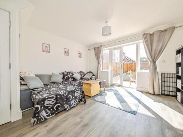 2 bedroom end of terrace house for sale in Mimas Way, Ipswich, IP1