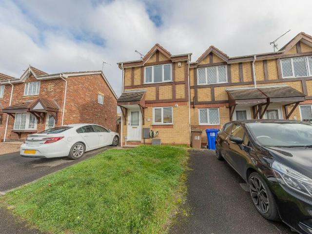 2 bedroom end of terrace house for sale in North Road, Nottingham, NG10