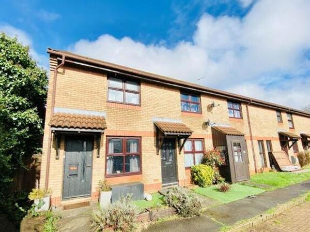 2 Bedroom End Of Terrace House For Sale In New Barnet