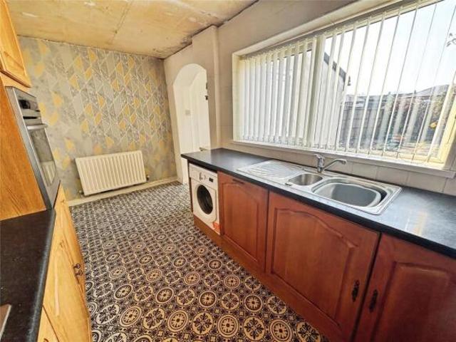 2 bedroom end of terrace house for sale in Newhaven Road, Warrington, Cheshire, WA2