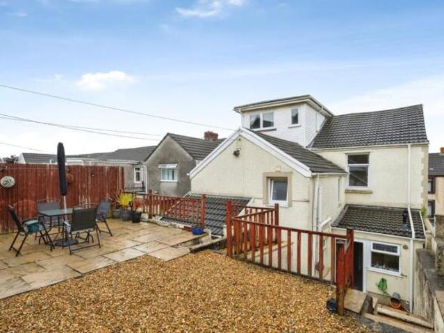 2 bedroom end of terrace house for sale in Neath Road, Plasmarl, Swansea, SA6