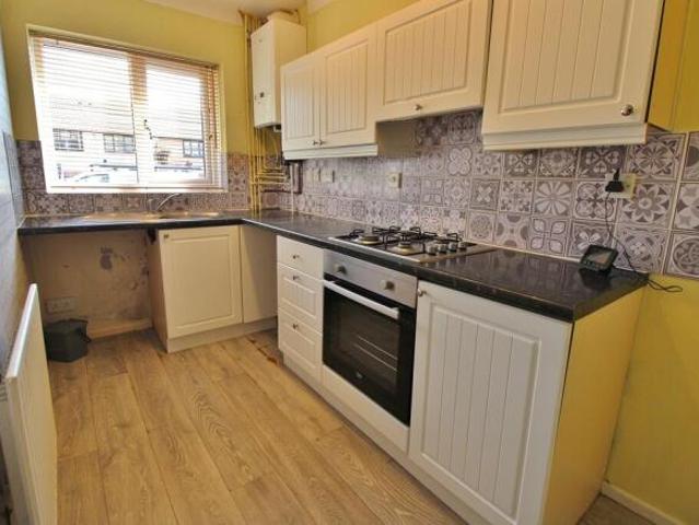 2 bedroom end of terrace house for sale in Neelands Grove, Portsmouth, PO6